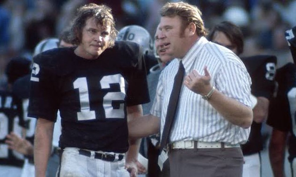 Falleció John Madden: ganador del Super Bowl XI