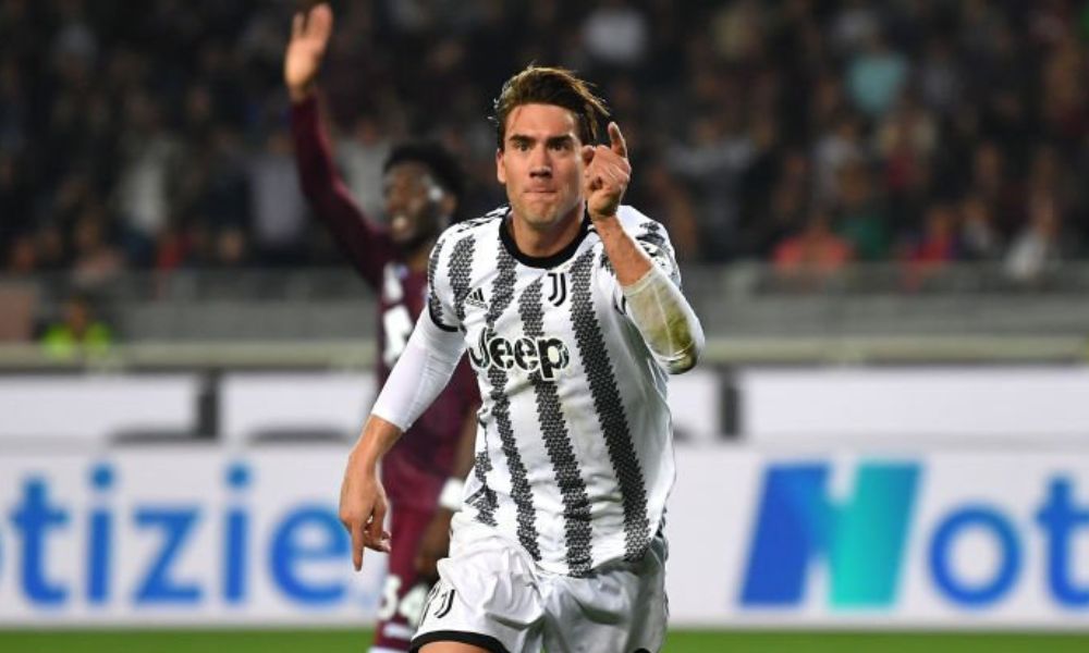 Con gol de Vlahović, la Juventus se quedó con el Derbi de Turín