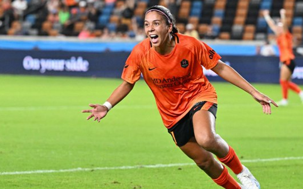 María Sánchez firmó el acuerdo más importante de la NWSL