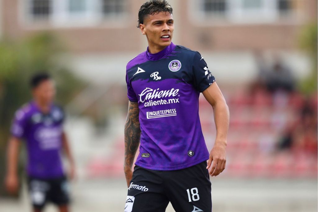 Ex jugador del Mazatlán FC llegaría a Manchester